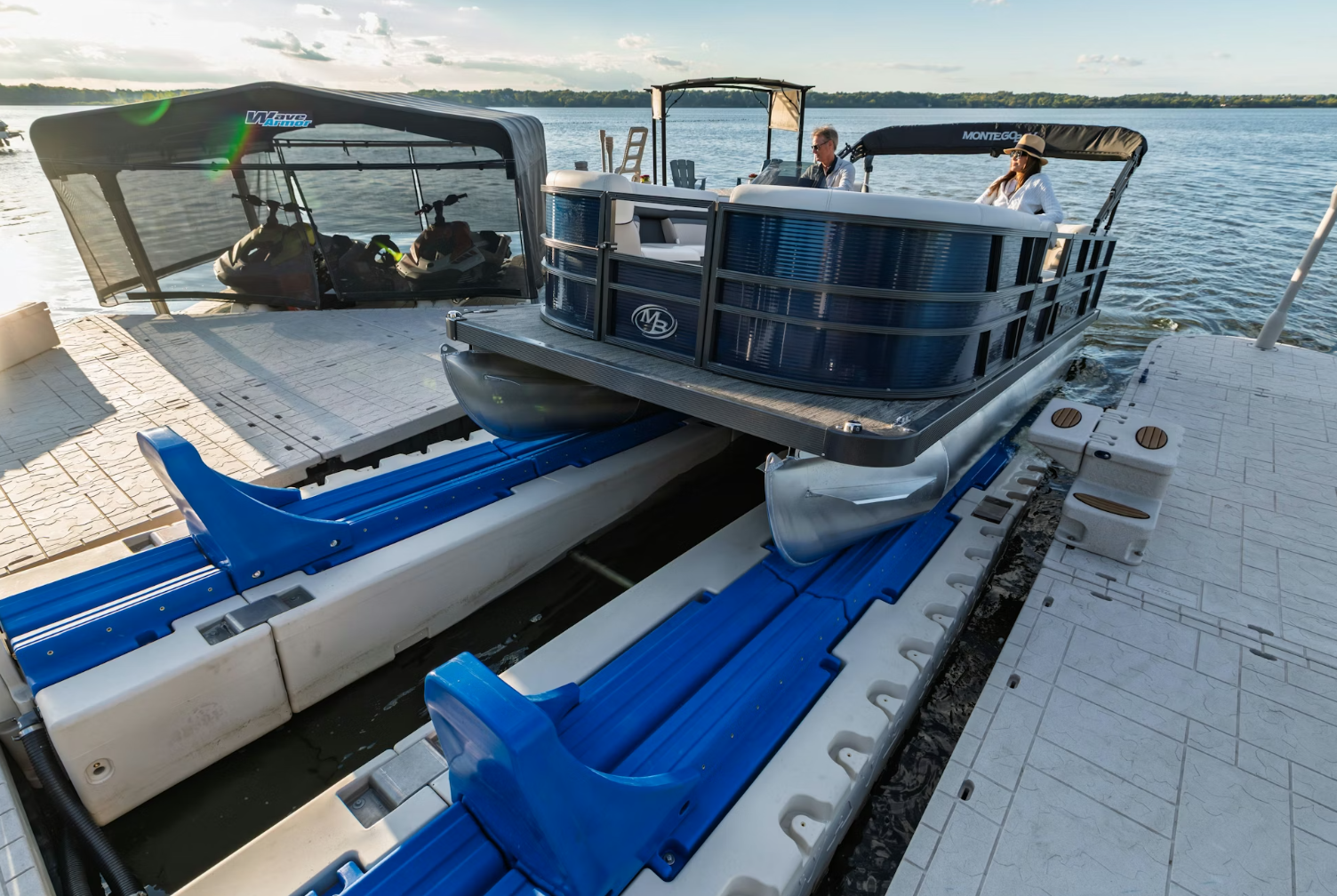 Wave Armor Pro Air Pontoon Lift